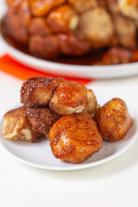 Butterscotch Pudding Monkey Bread (Frozen Bread Dough) - Cookie Dough ...