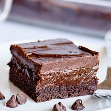 Triple Chocolate Pudding Bars - Cookie Dough and Oven Mitt
