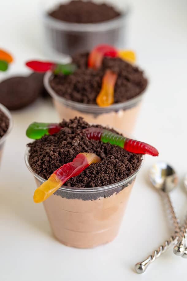 Dirt Cake Cups - Cookie Dough and Oven Mitt