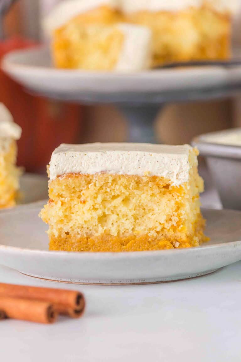 Pumpkin Magic Cake - Cookie Dough and Oven Mitt