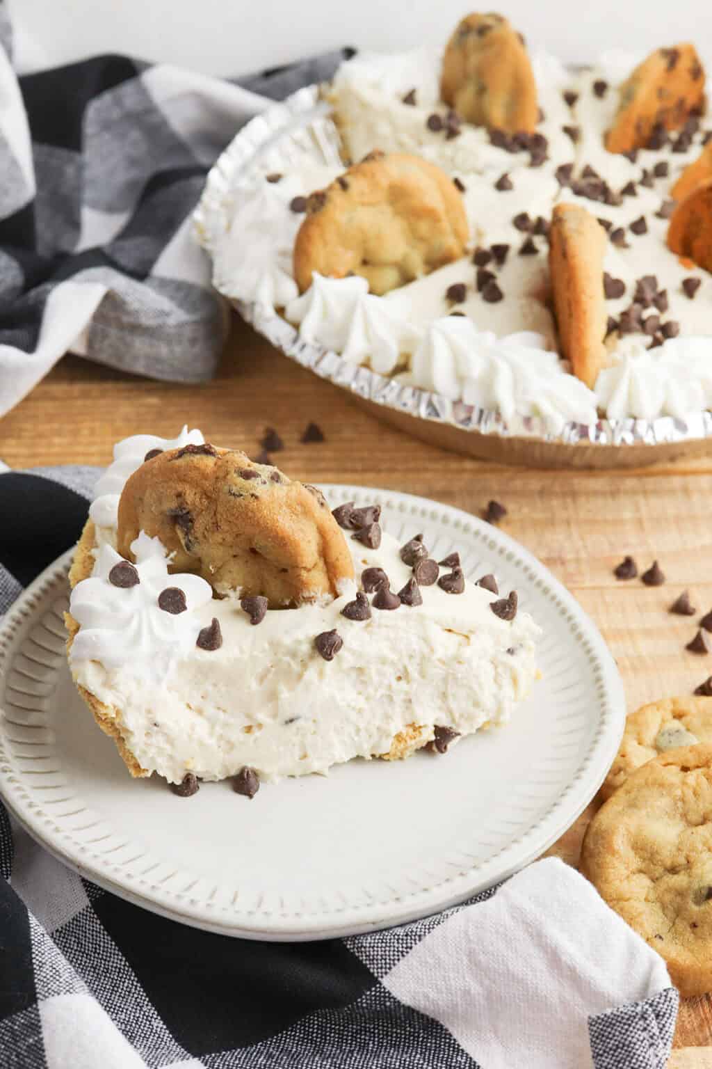 Cookie Dough Cheesecake Pie - Cookie Dough and Oven Mitt